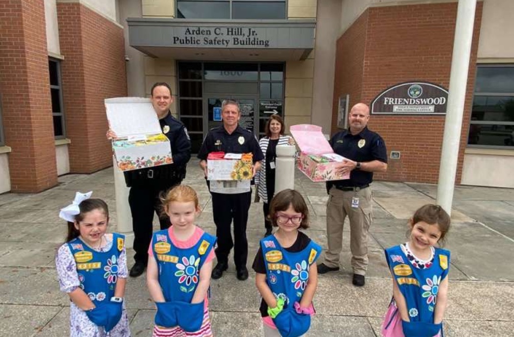 Friendswood Girl Scouts give comfort and thanks to firefighters